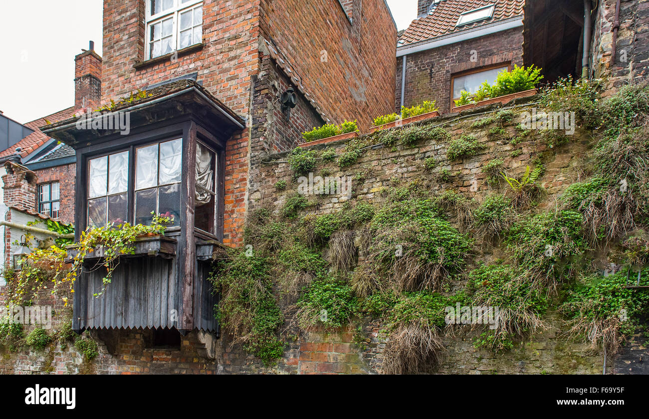 Oriel window hi-res stock photography and images - Alamy