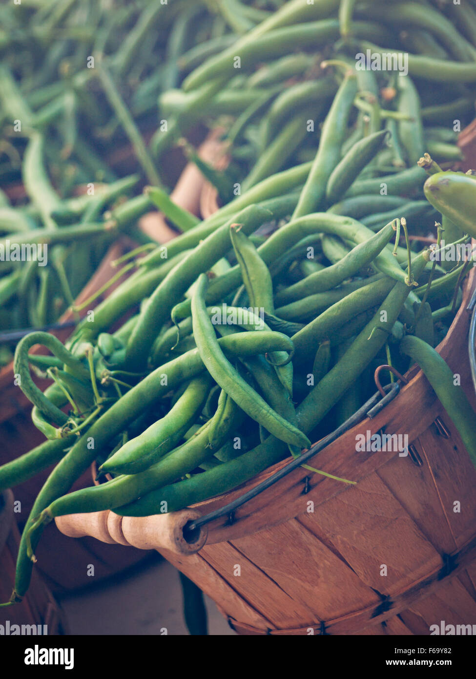 Green beans peppers at the local farmer's market Stock Photo - Alamy
