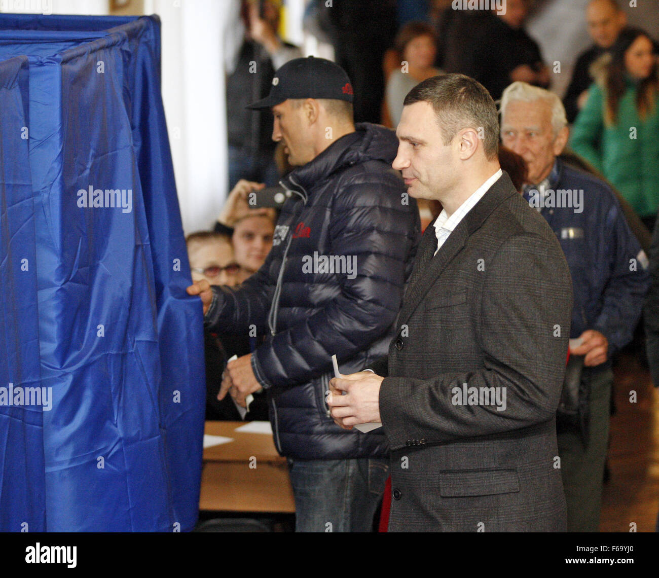 Kiev, Ukraine. 15th Nov, 2015. Kiev Mayor and former heavyweight boxer ...