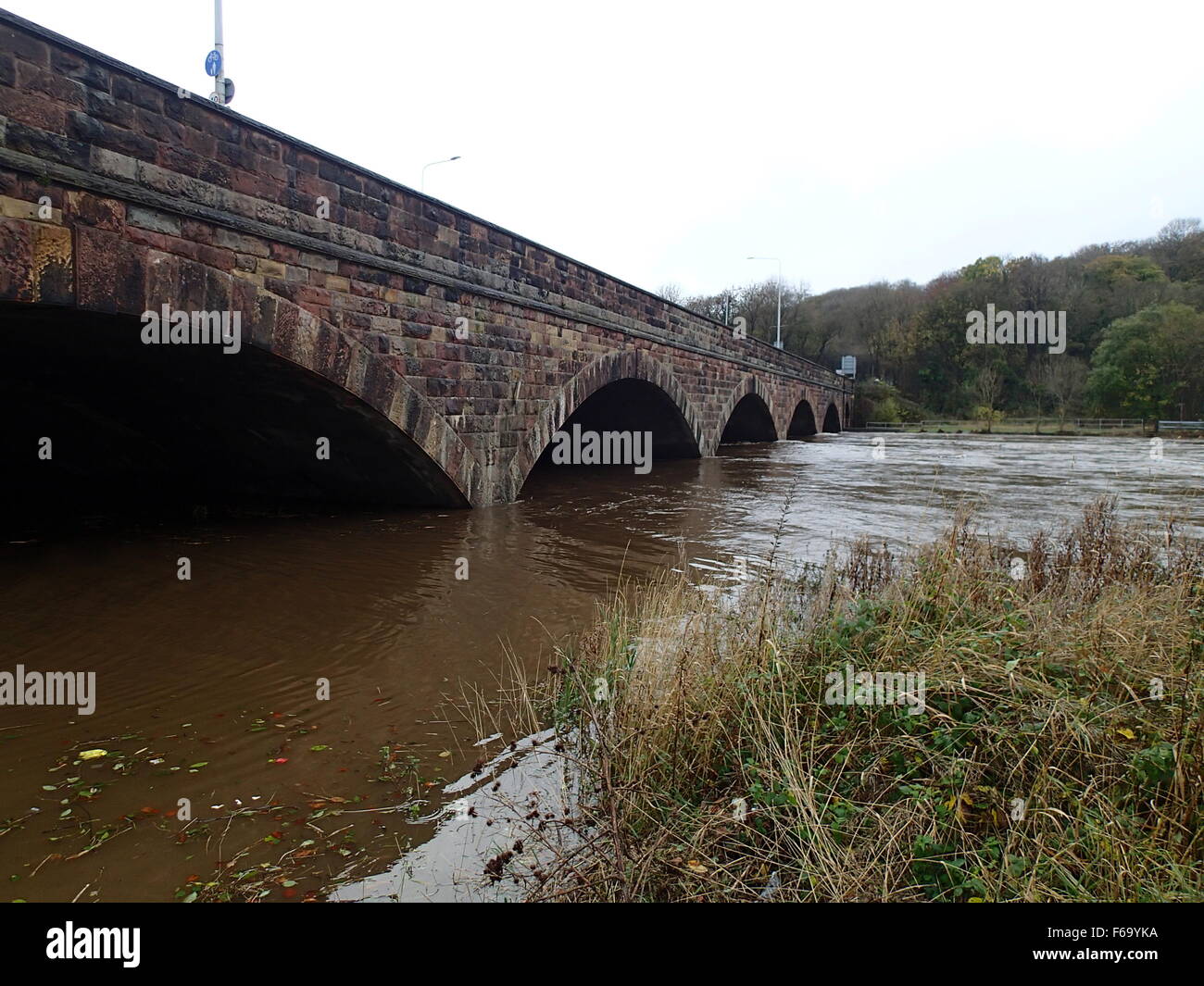 Preston, Lancashire, UK. Sunday 15th November 2015. Heavy Rainfall in ...