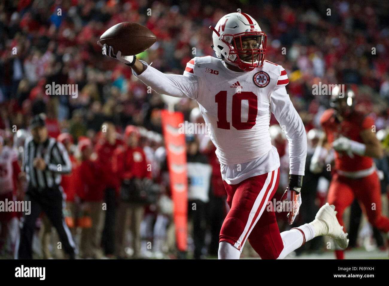 Ncaa football 14 video game hi-res stock photography and images - Alamy