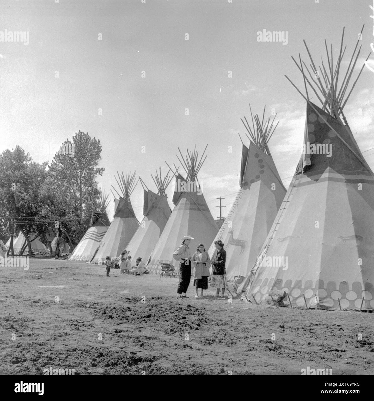 Tipis on the Stampede grounds Stock Photo - Alamy