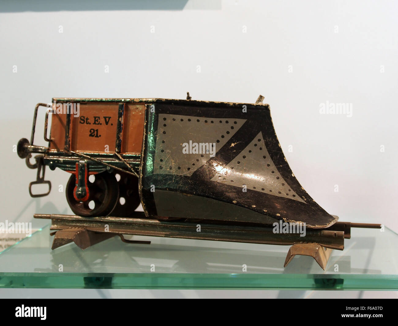 Model trains hi-res stock photography and images - Alamy