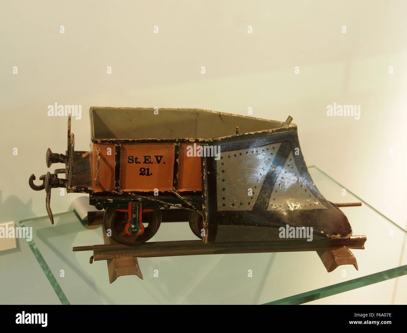 Model trains hi-res stock photography and images - Alamy