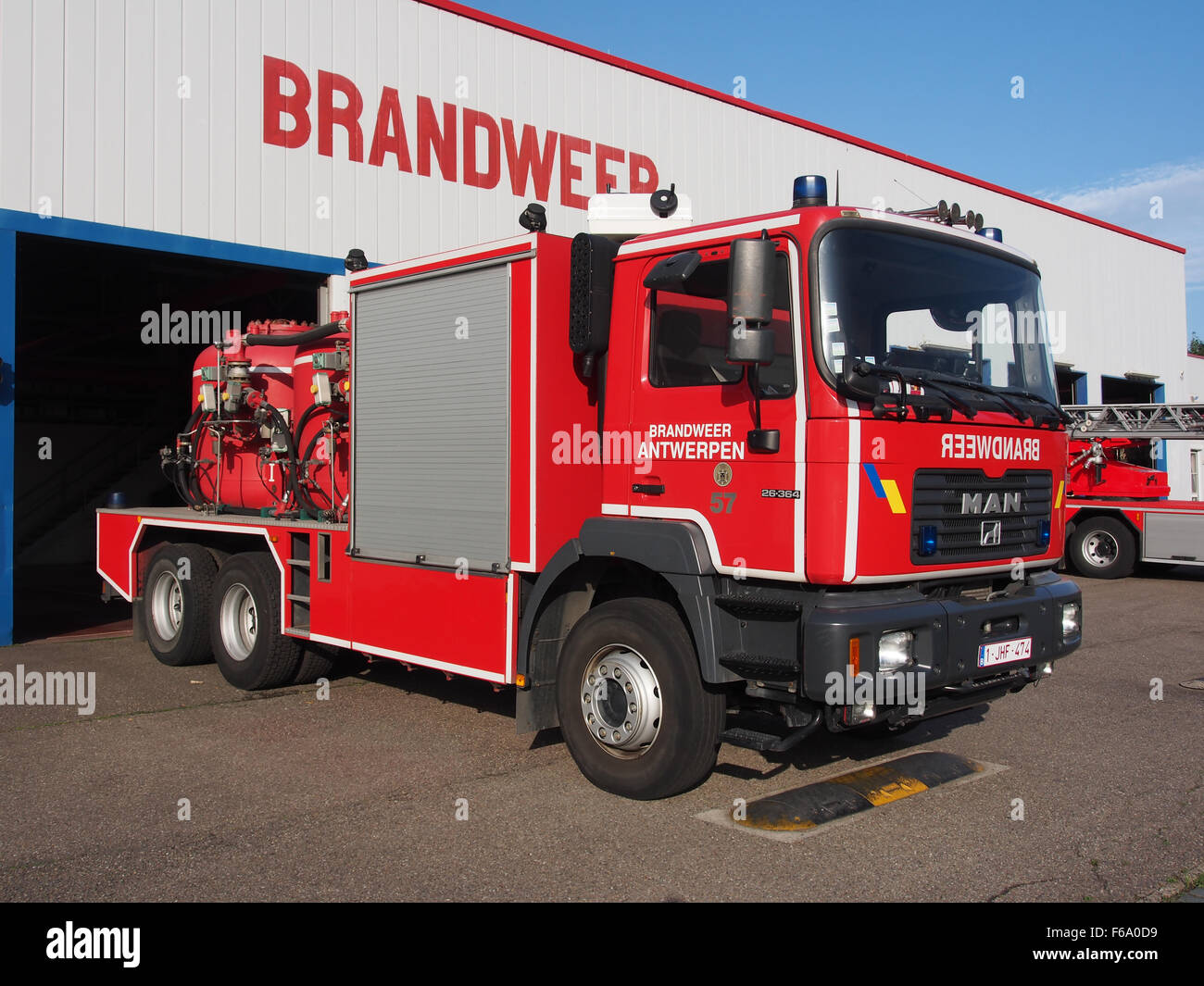 Man fire engine hi-res stock photography and images - Alamy