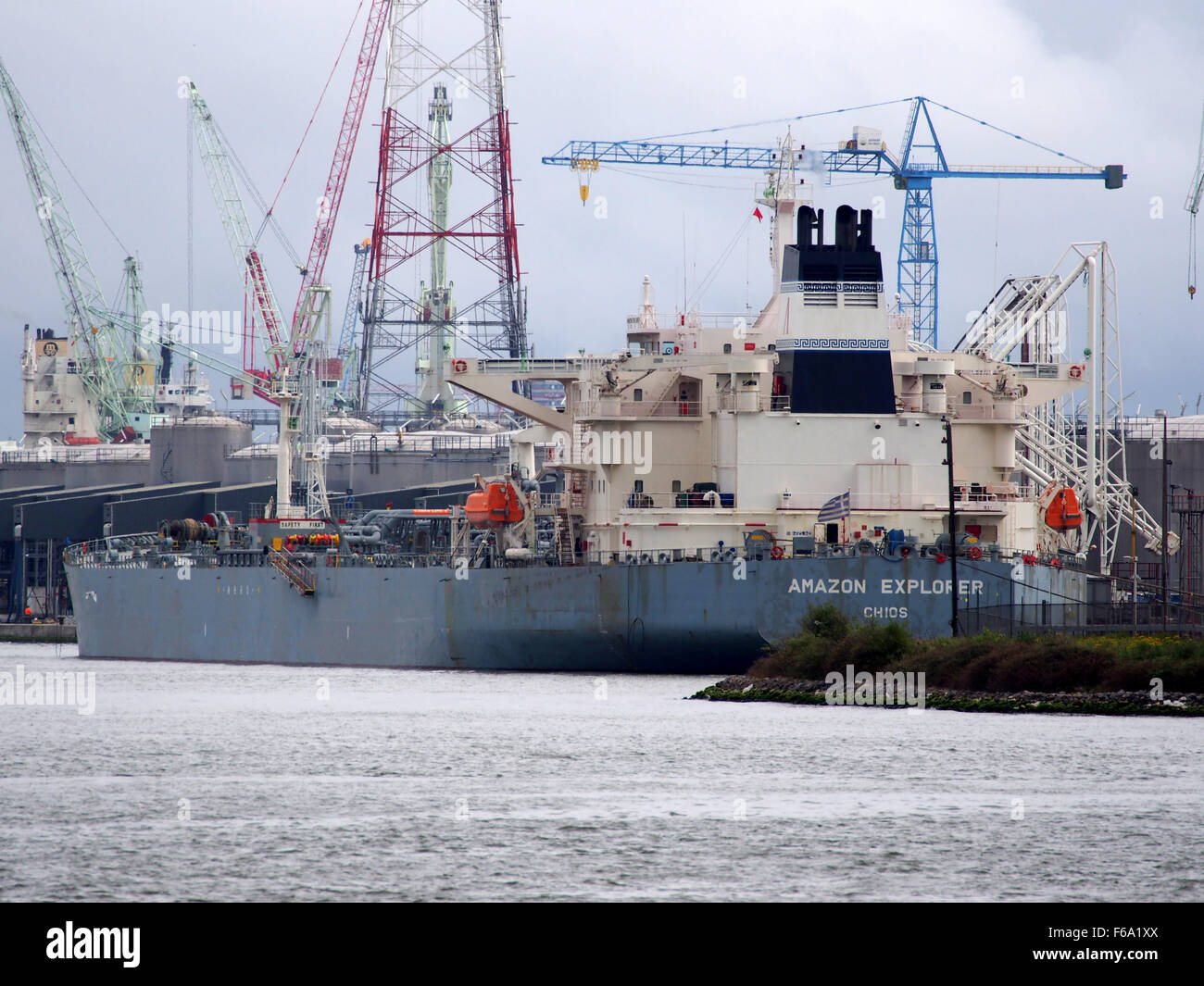 Amazon Explorer High Resolution Stock Photography and Images - Alamy