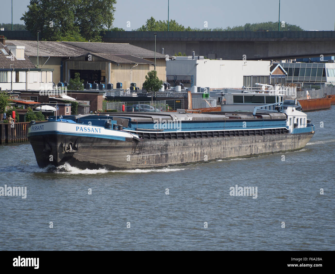 Passant is a container ship operating in the Amsterdam-Rijn kanaal ...