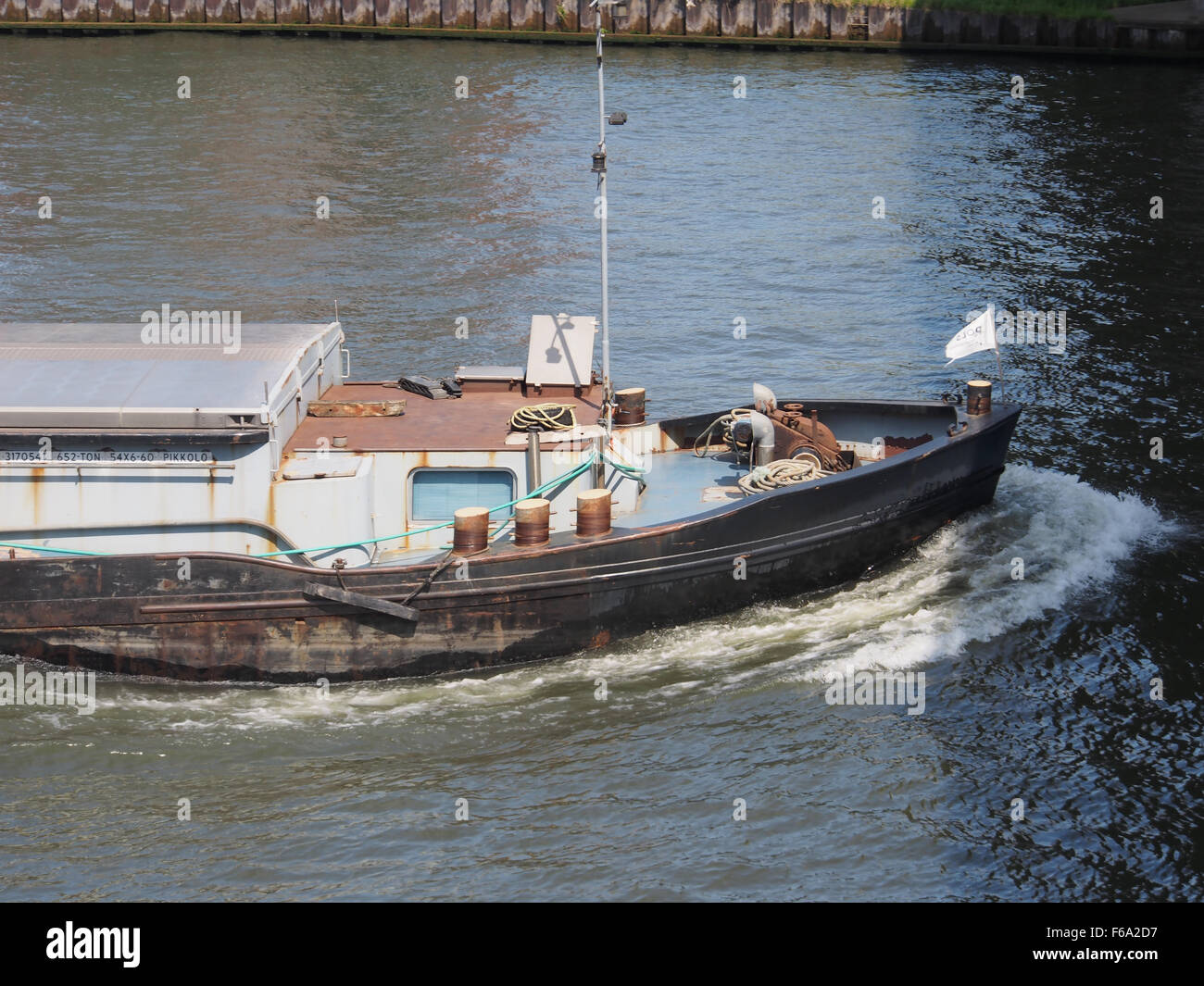 Pikkolo, built in 1956 and identified by ENI 03170541, operates on the ...
