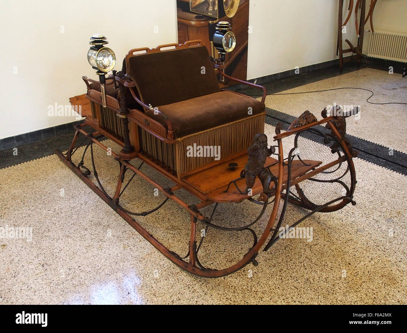 Royal sleigh hi-res stock photography and images - Alamy