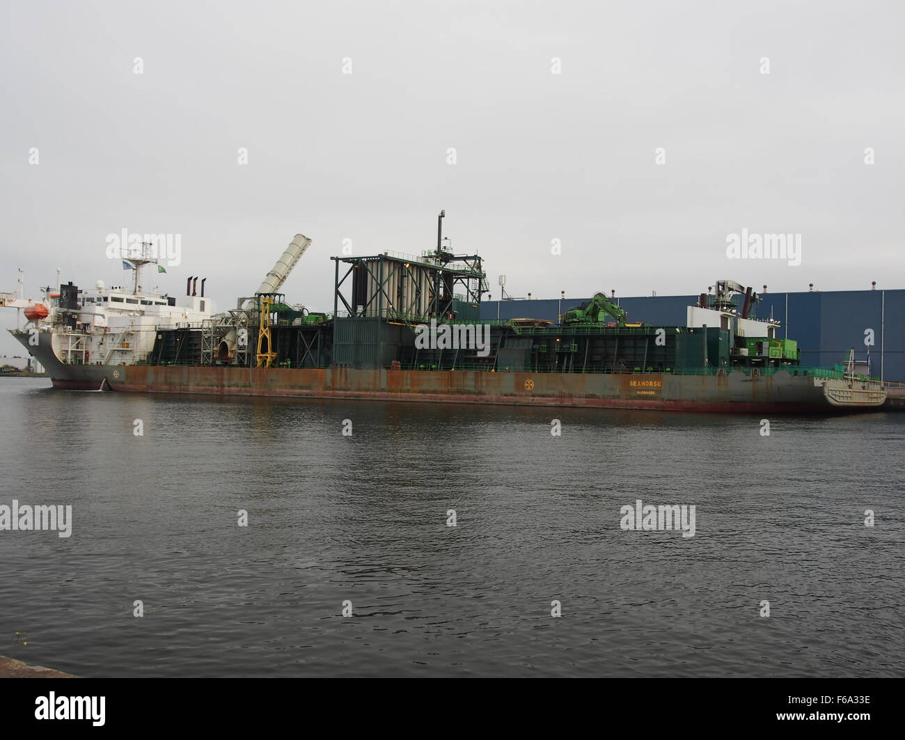 Pipe burying vessel hi-res stock photography and images - Alamy