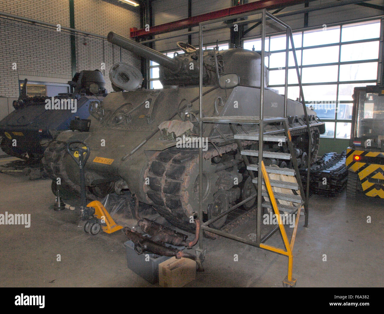 The Sherman 341213 military vehicle on display at Maaldrift ...