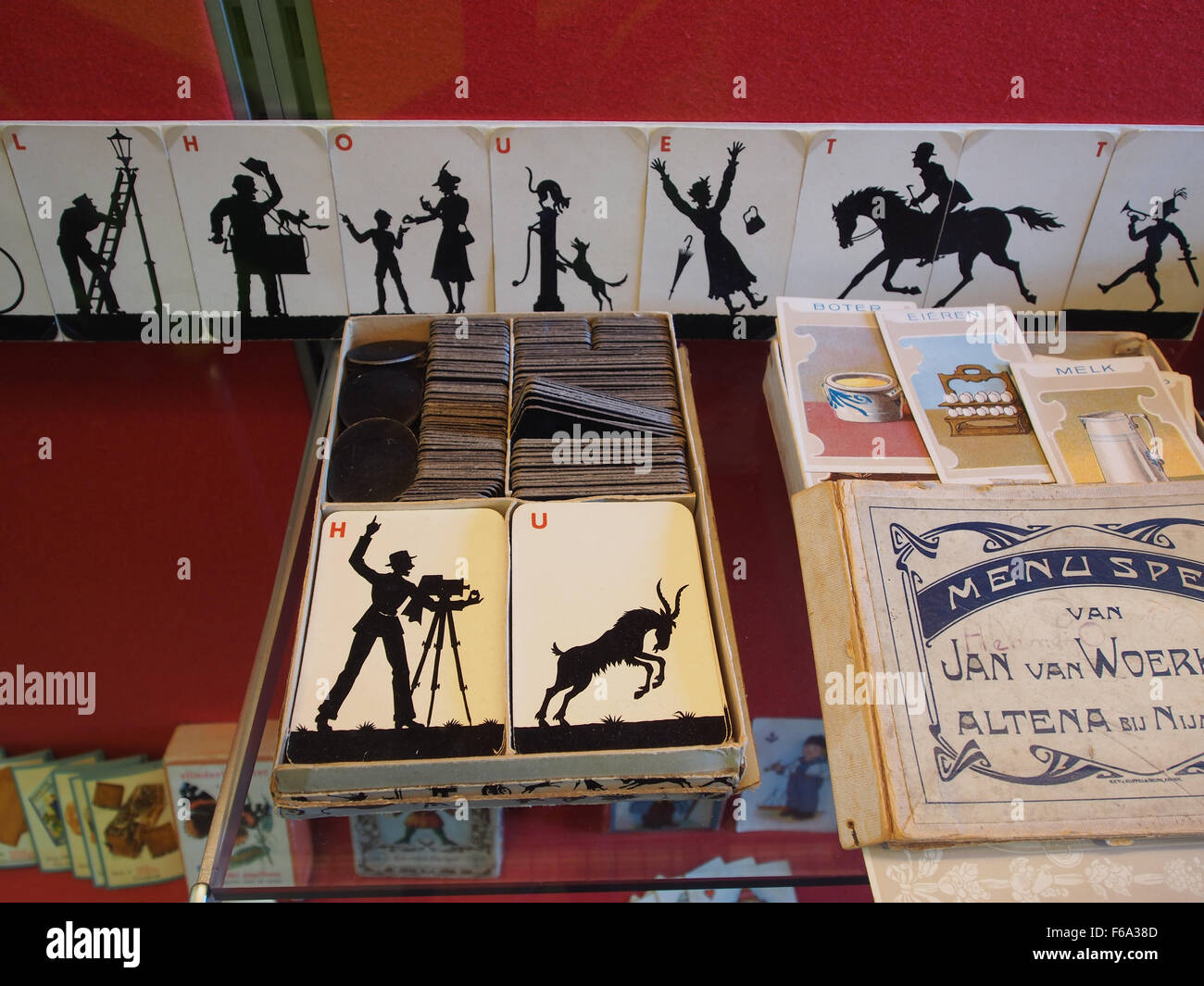 A silhouette game, a popular form of entertainment that challenges ...