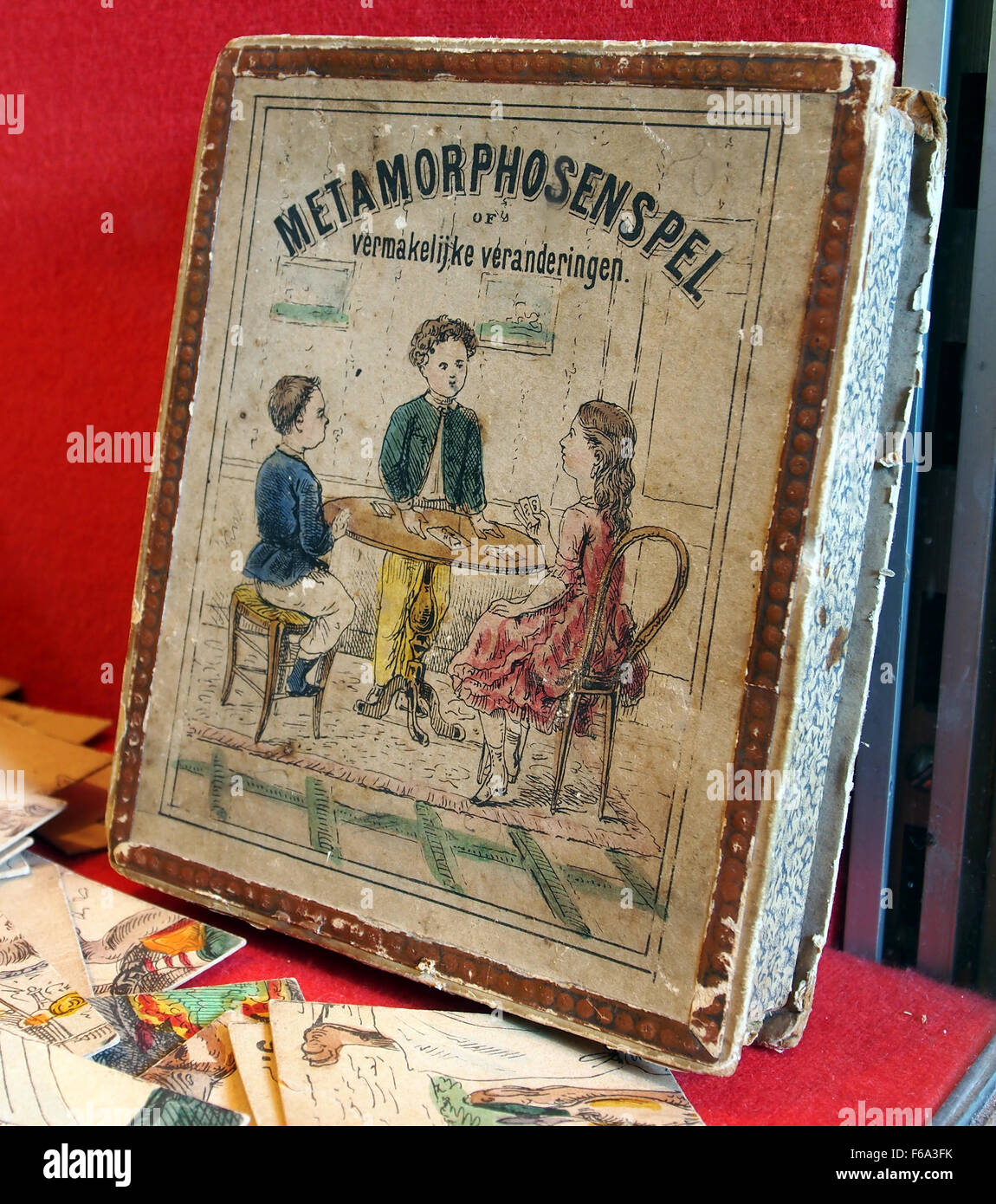 A Metamorphosenspel (Metamorphosis game), part of the Speelgoedmuseum ...