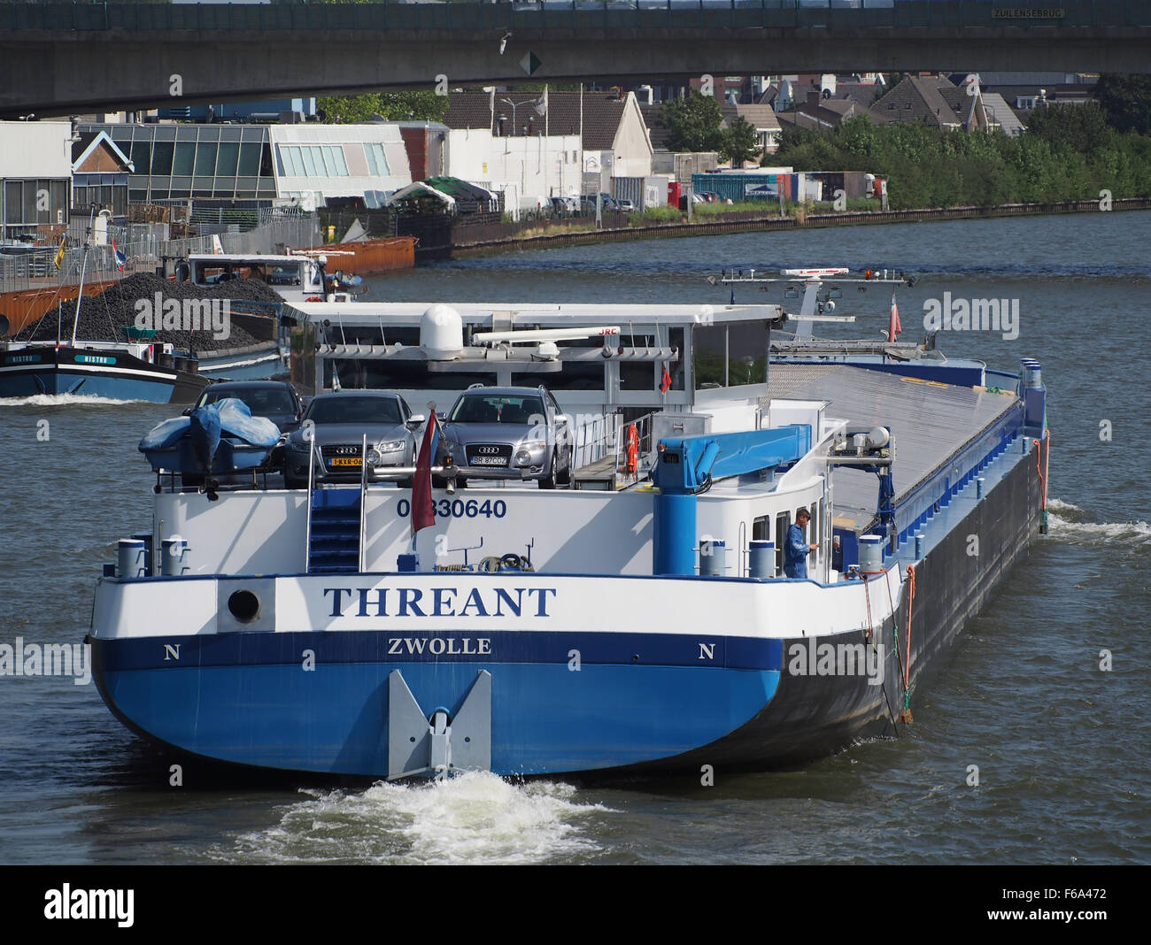 Threant is a container ship operating in the Amsterdam-Rijn Canal. It ...