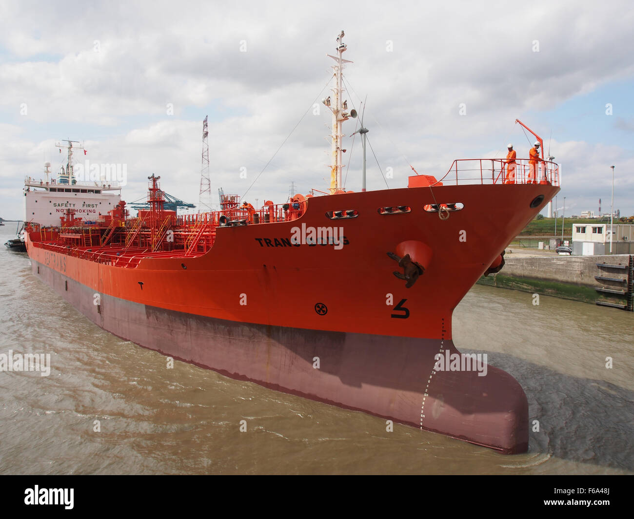 The Trans Borg, IMO 9221669, operates in the Zandvlietsluis area of the ...