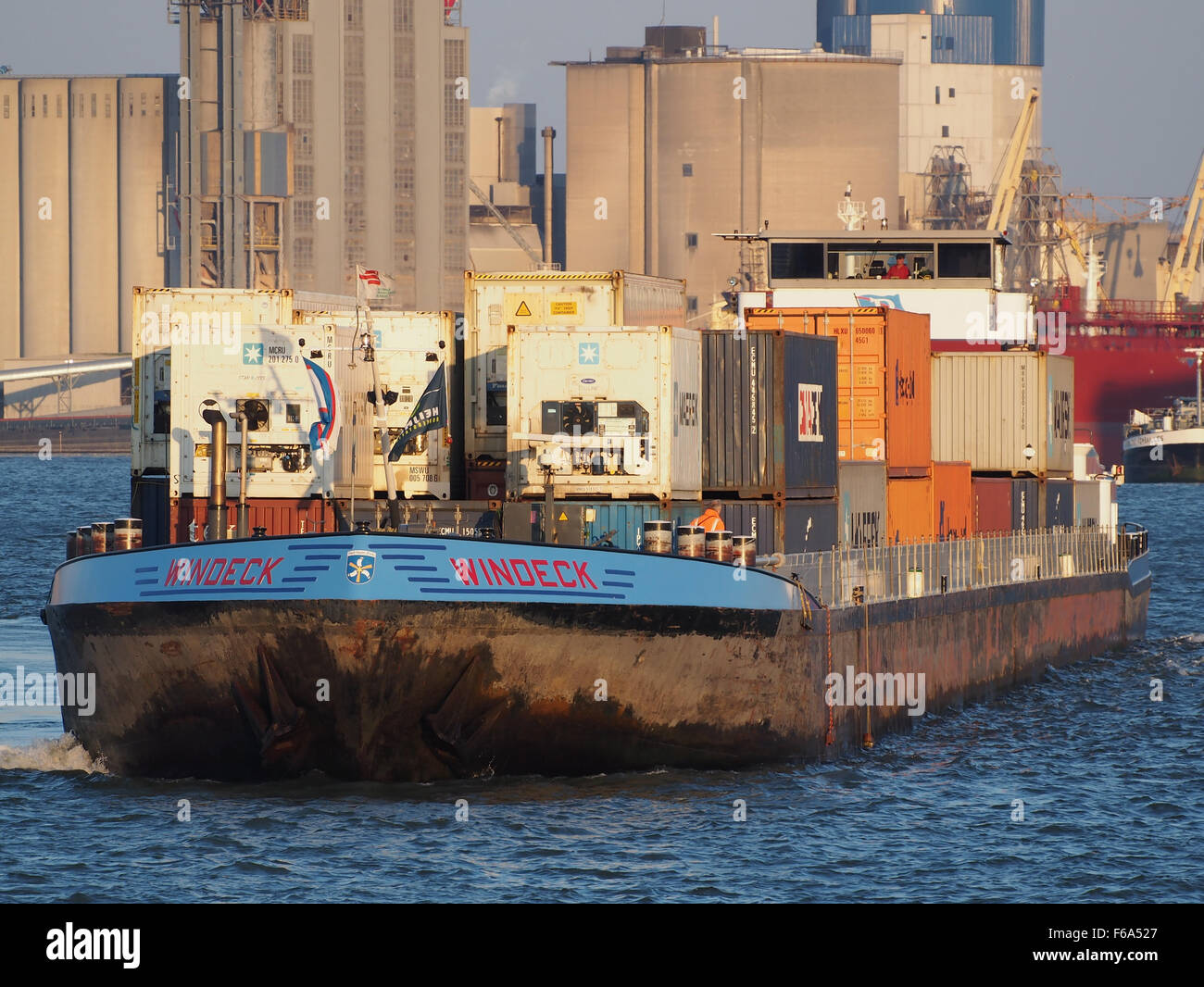 Windeck, built in 1997 and identified by ENI 04033450, operates at the ...