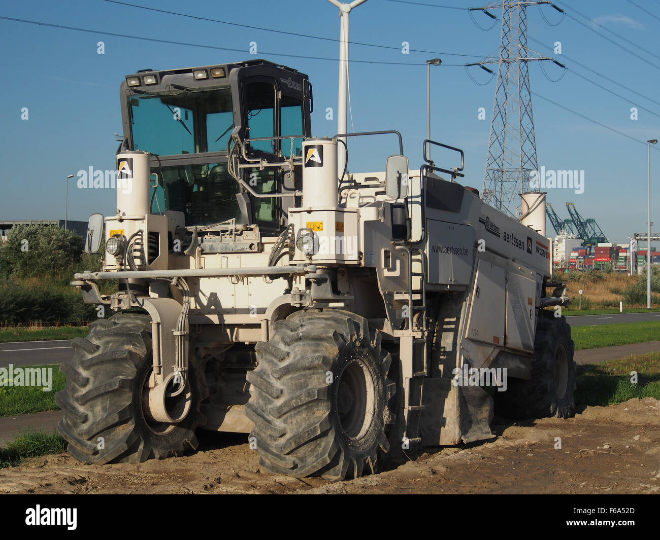 The Wirtgen WR 2500S, a large milling machine, owned by Aertssen ...