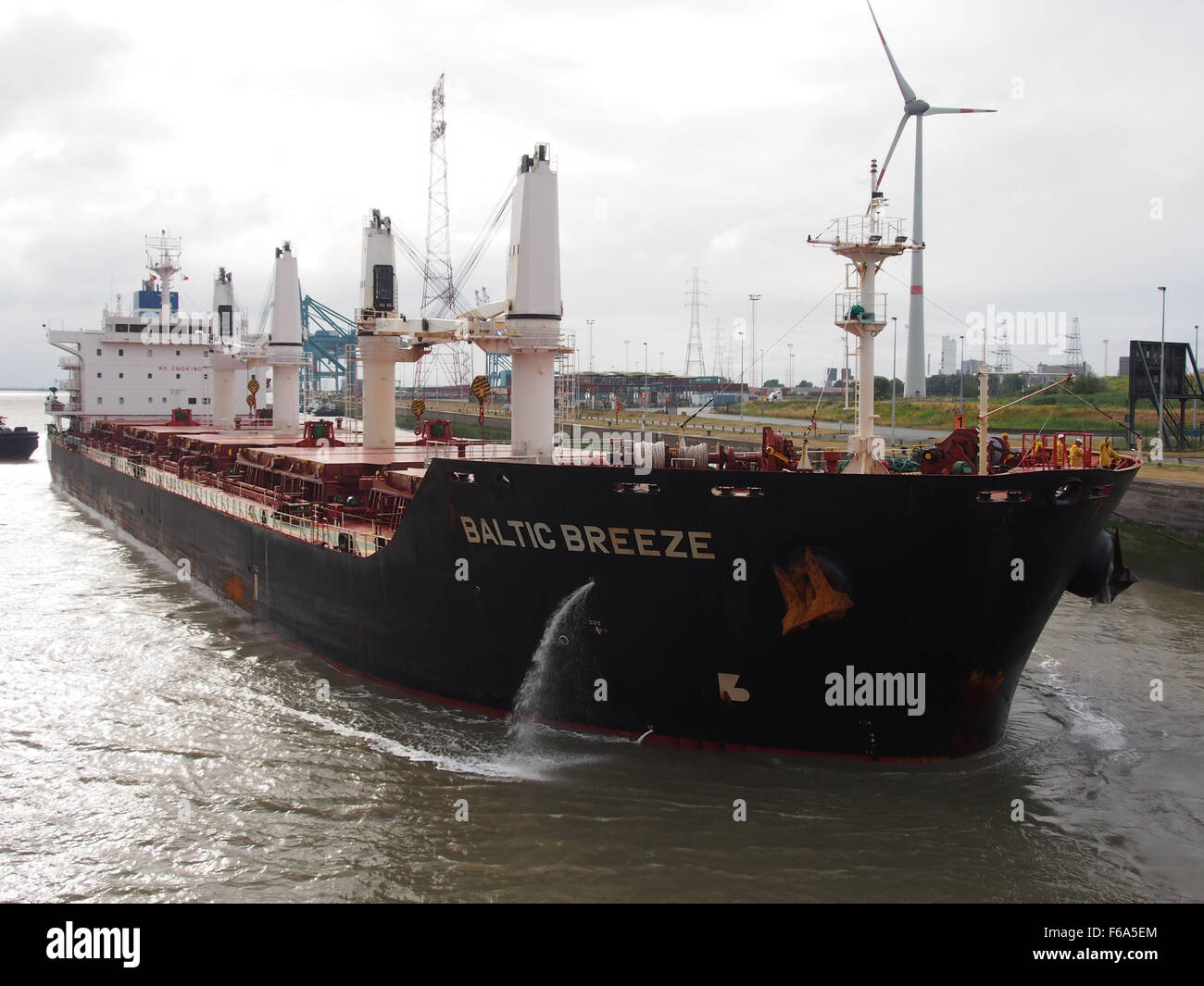 Baltic Breeze, a container ship, is docked at Zandvlietsluis in the ...