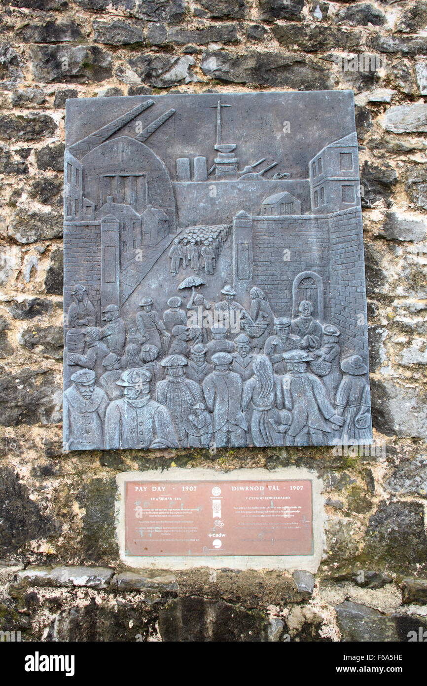 'Pay Day 1907' bronze panel, Pembroke Dock, Pembrokeshire, Dyfed, Wales ...