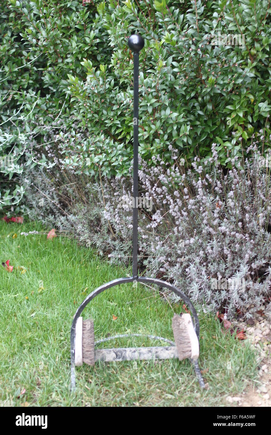 retro boot cleaner Stock Photo - Alamy