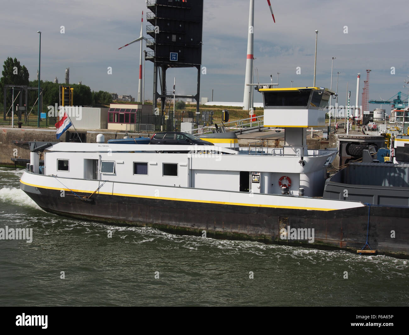 Containers ships seen in hi-res stock photography and images - Alamy