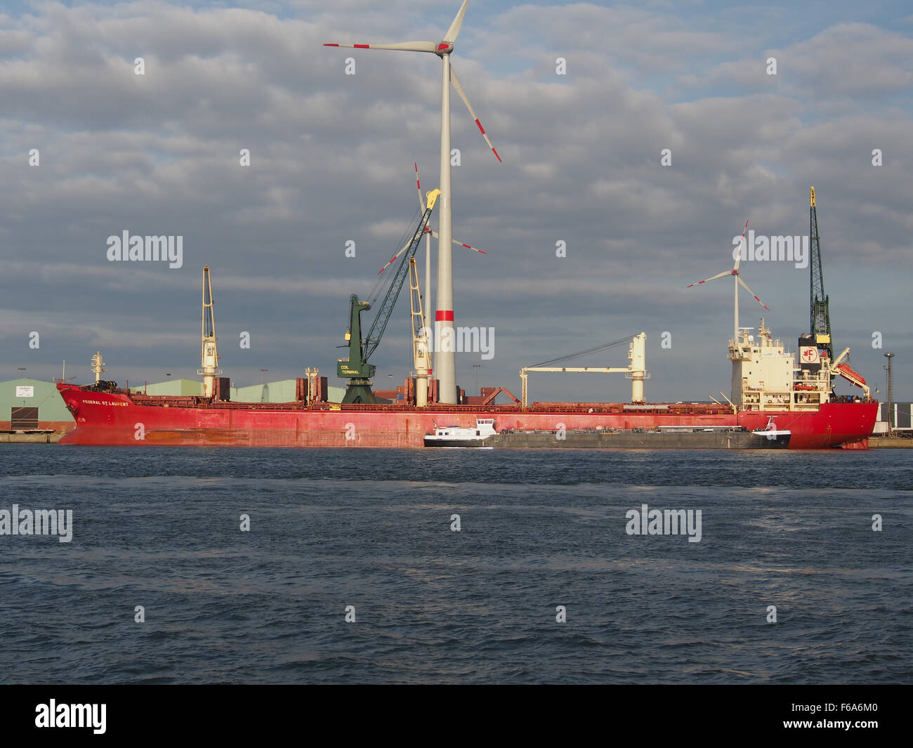 The Federal St Laurent is a 1996-built container ship, registered under ...