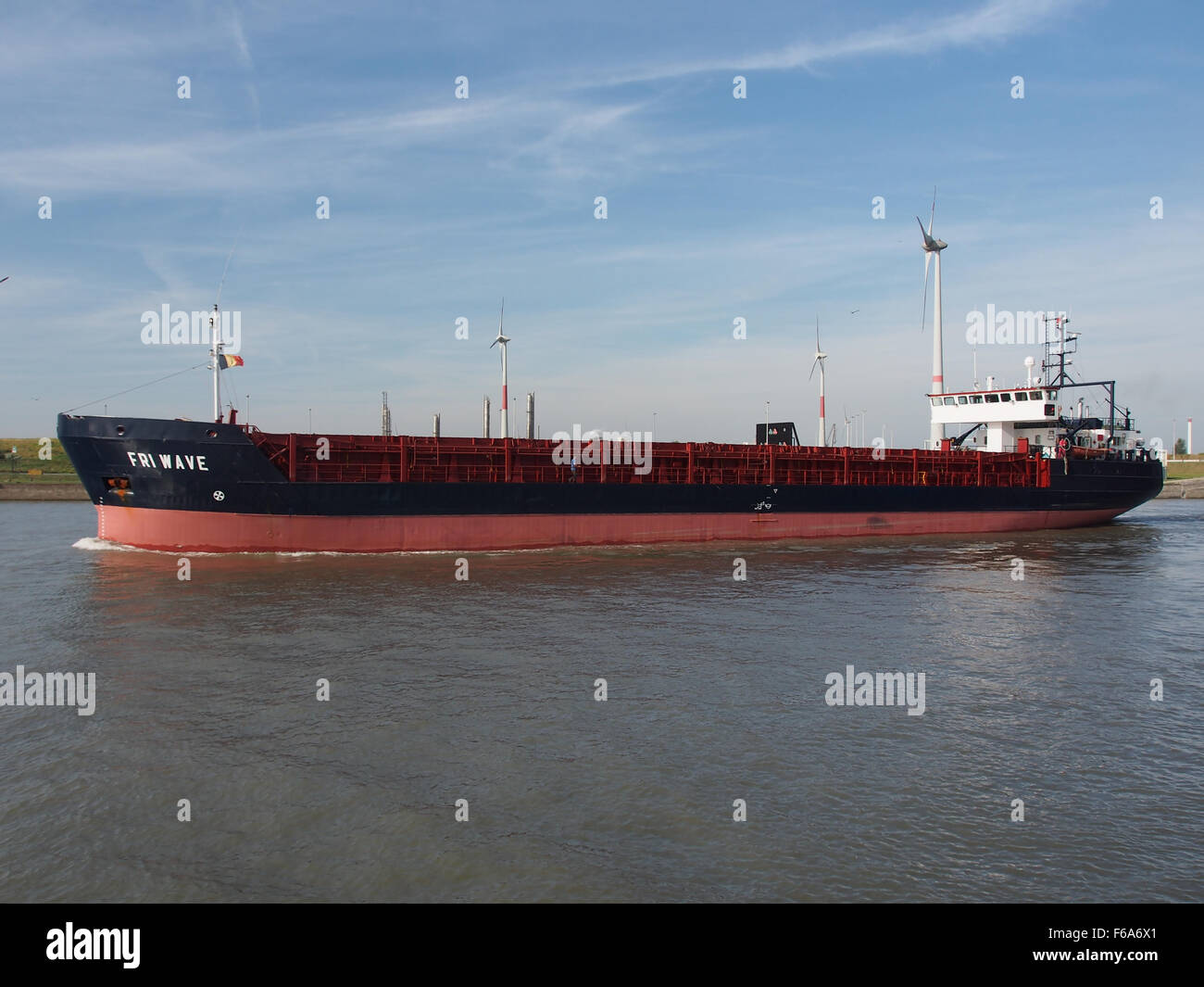 The FRI WAVE, IMO number 8915627, is an oil tanker and container ship ...
