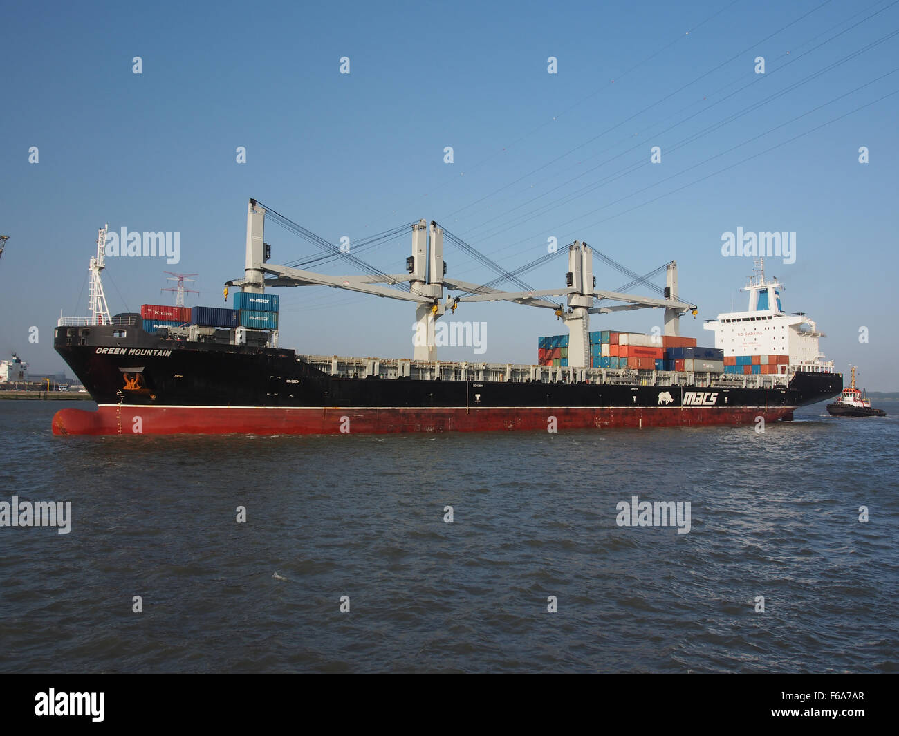 An image of the container ship Green Mountain (IMO 9502312) docked at ...