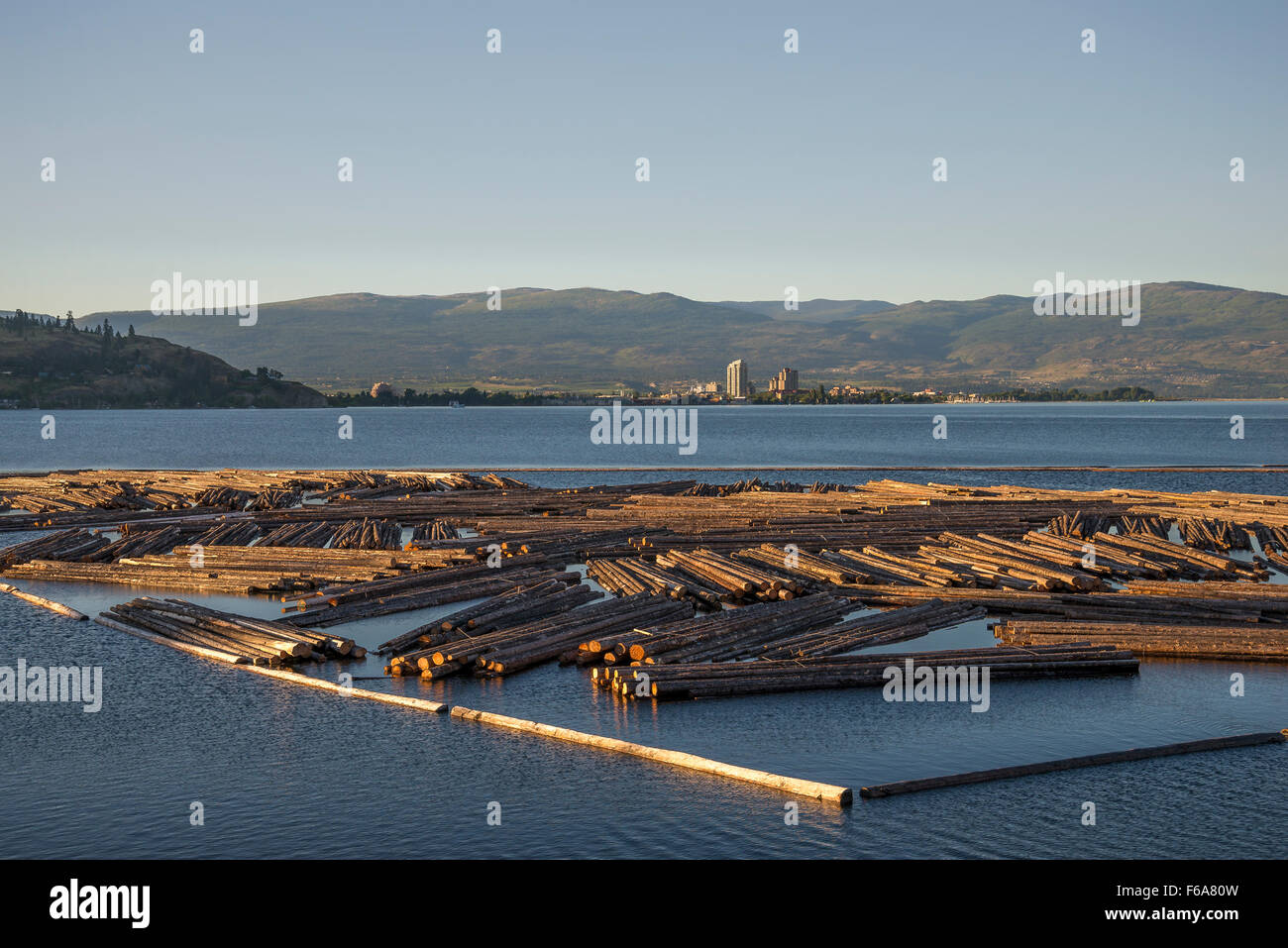 Floating boom hi-res stock photography and images - Alamy