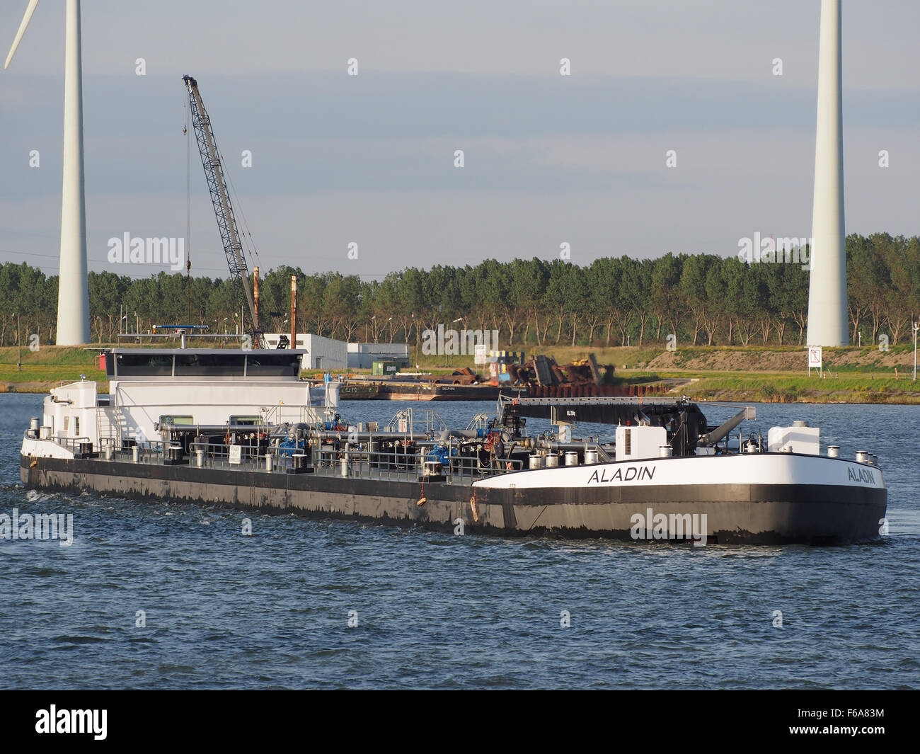 The 2014 container ship Aladin (ENI 02335934) operates in the Port of ...