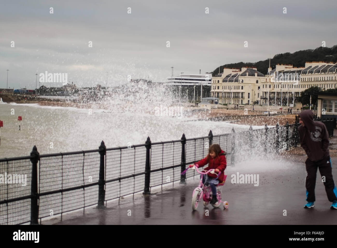Storm dover hi-res stock photography and images - Alamy