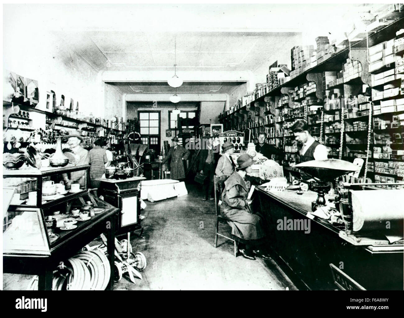 Australian hardware store hi-res stock photography and images - Alamy