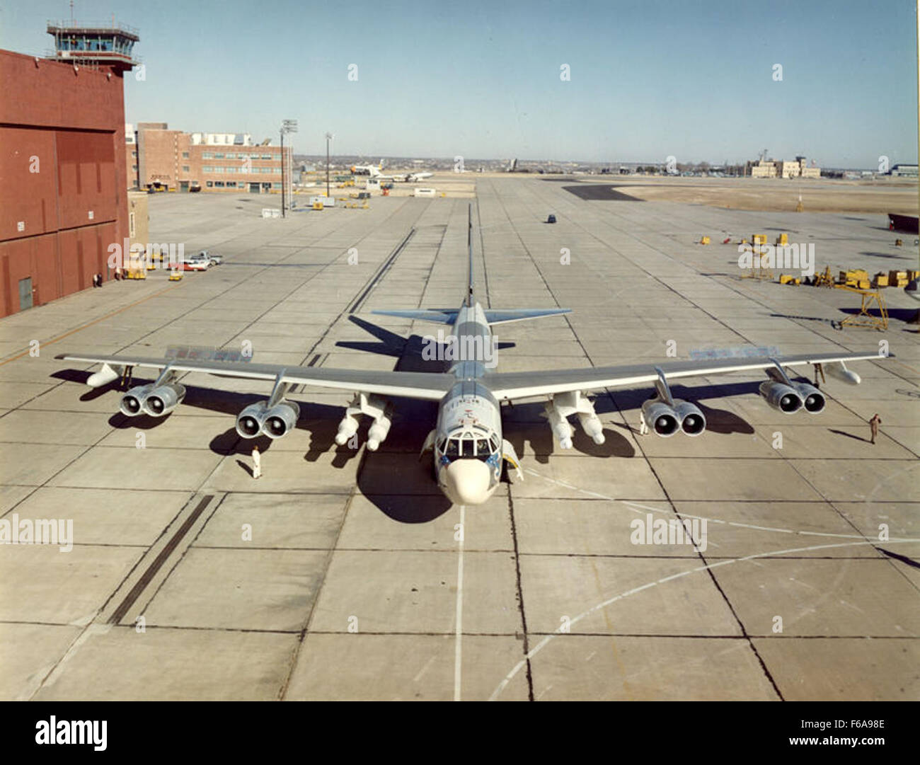 The B-52H Stratofortress, a U.S. Air Force bomber, pictured carrying ...