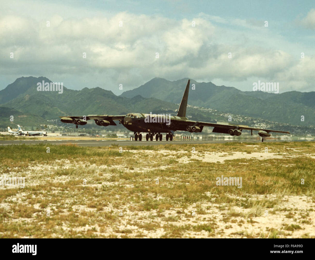 A B-52 Stratofortress, a long-range, subsonic jet-powered strategic ...