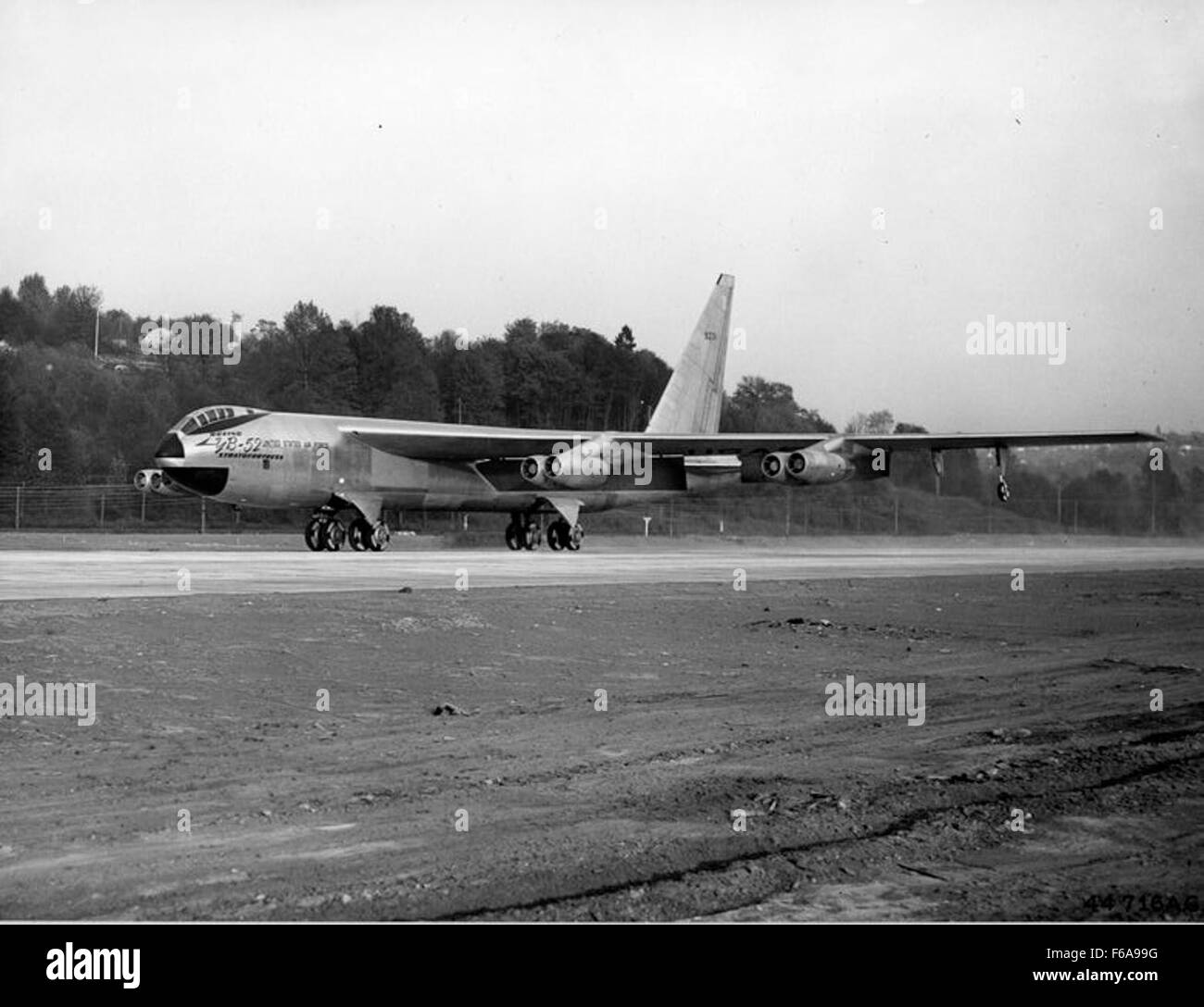 YB-52 Take Off 1 Stock Photo - Alamy