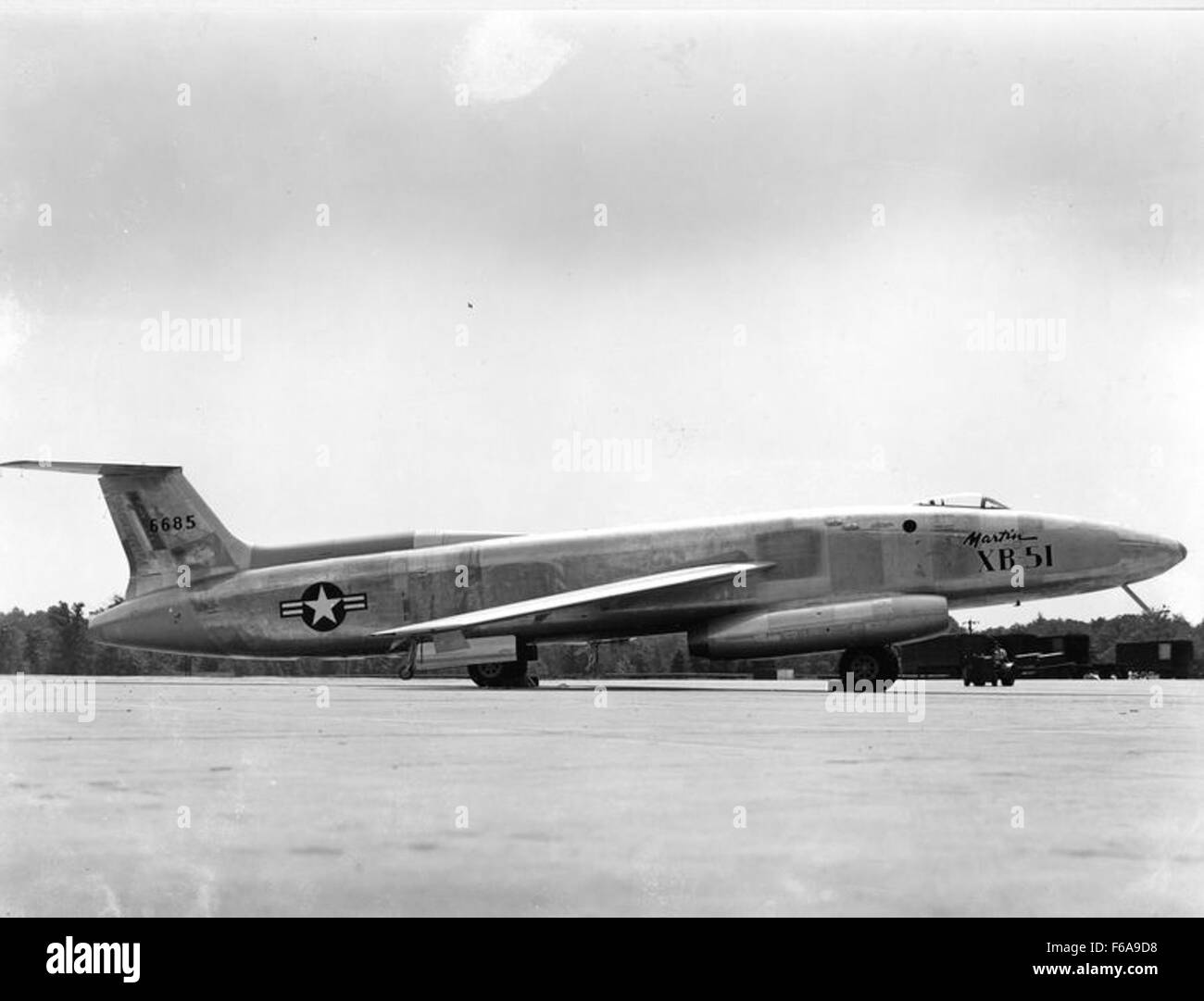 The side view of the XB-51, an experimental American jet bomber ...