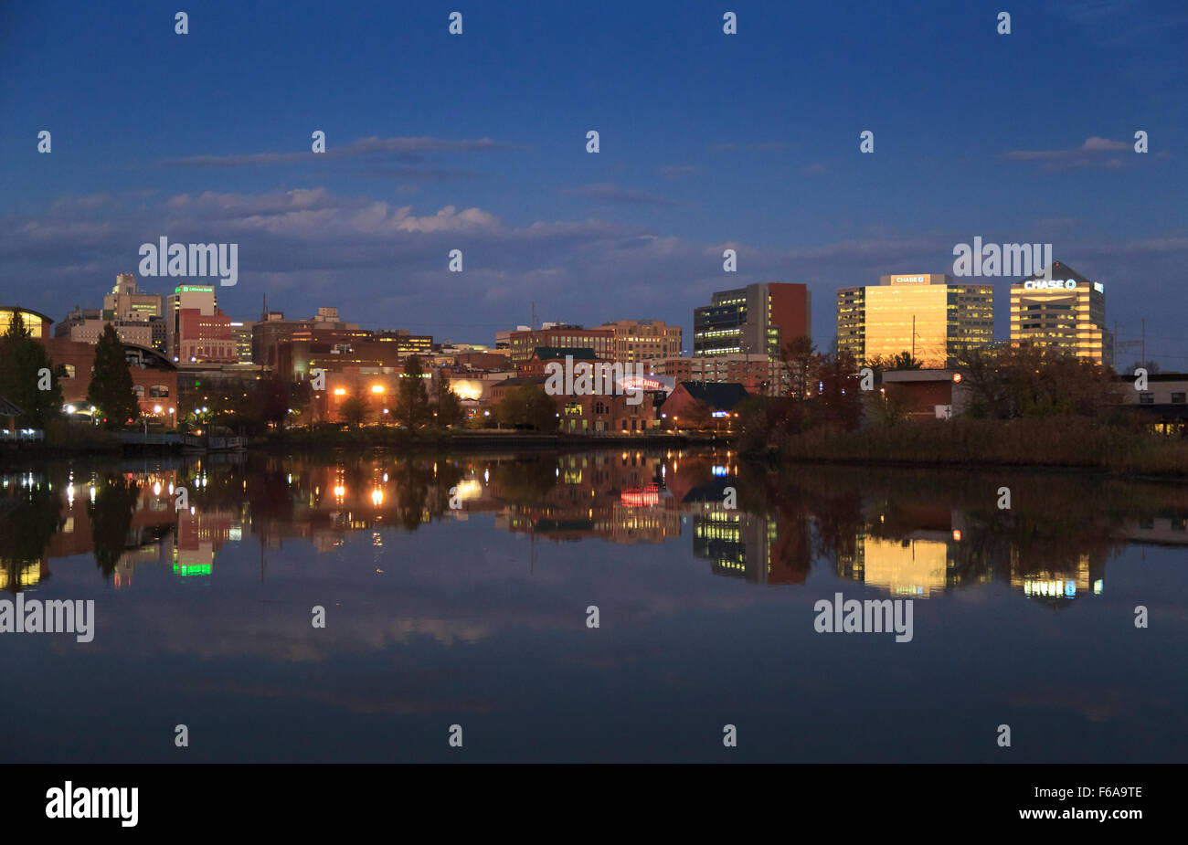 Wilmington skyline hi-res stock photography and images - Alamy