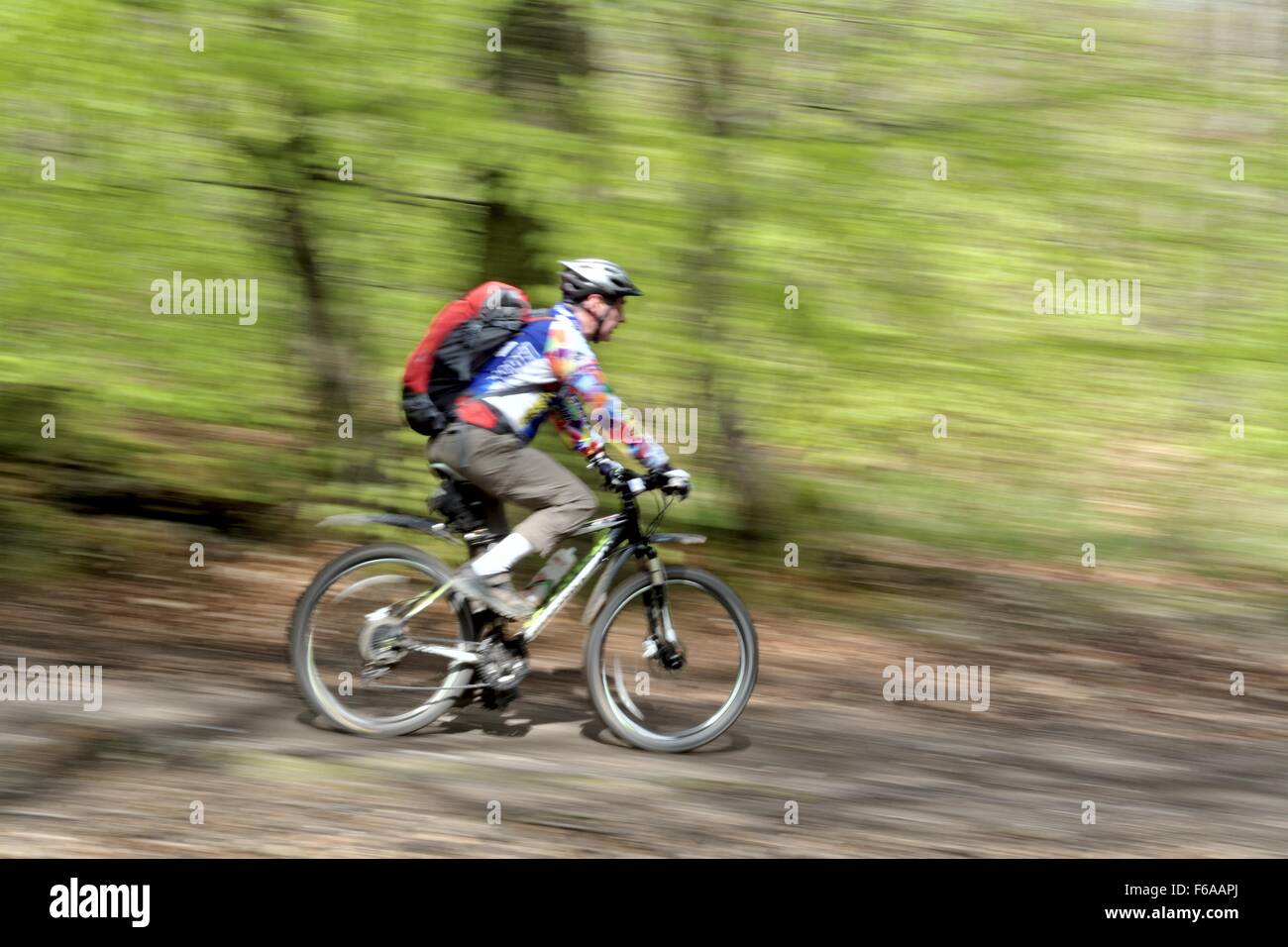 Surrey bike ride hi-res stock photography and images - Alamy