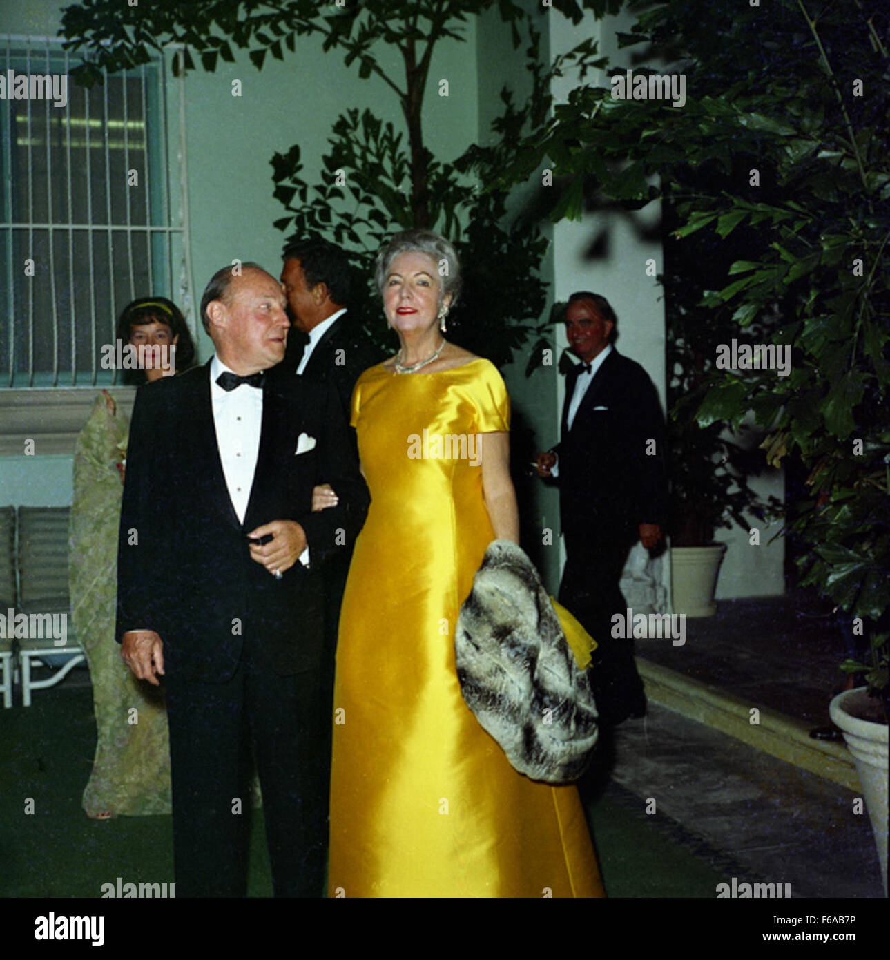 Mr & Mrs Robert Rea at a party in Palm Stock Photo - Alamy