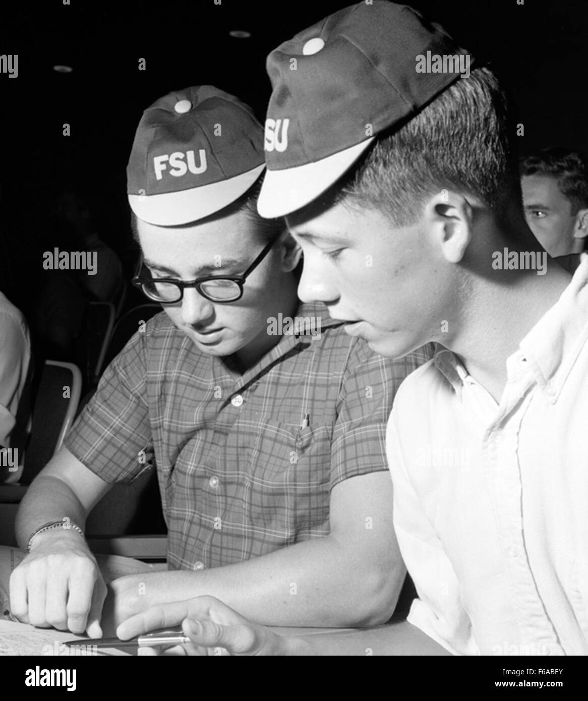 A photo capturing Florida State University's freshmen orientation in ...