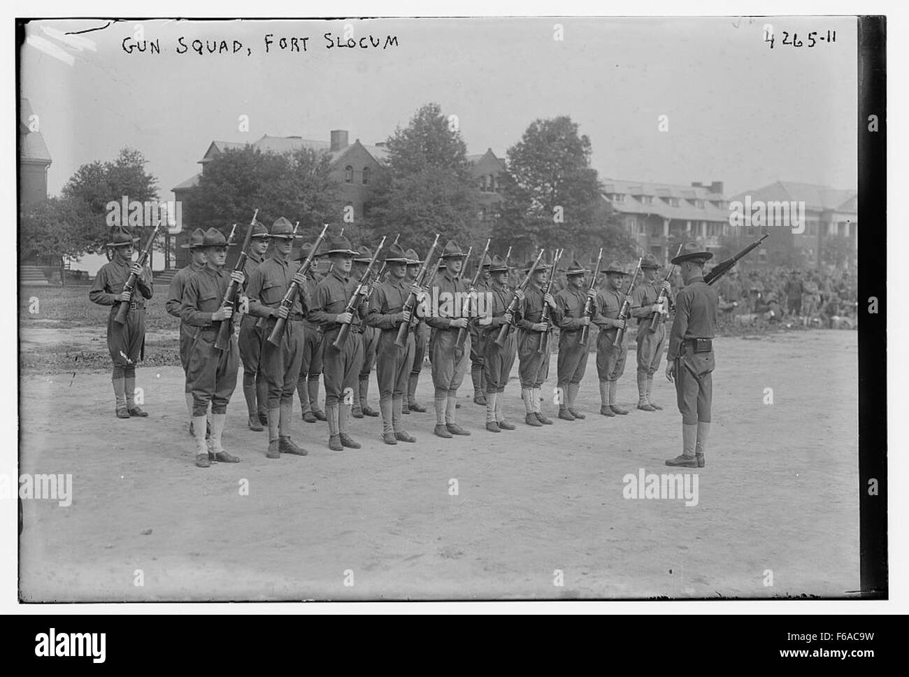 Gun Squad, Fort Slocum Stock Photo - Alamy