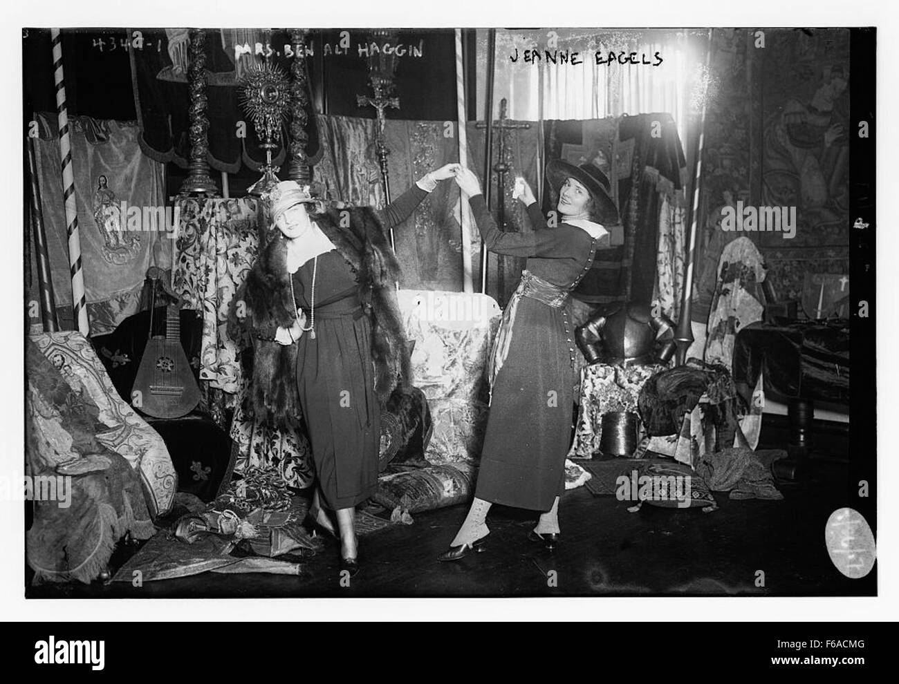 Mrs Ben Ali Haggin, Jeanne Eagels Stock Photo - Alamy
