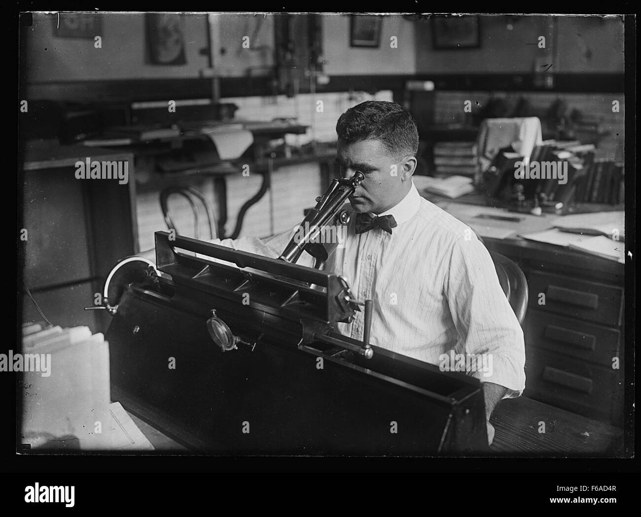 Devices curious Black and White Stock Photos & Images - Alamy