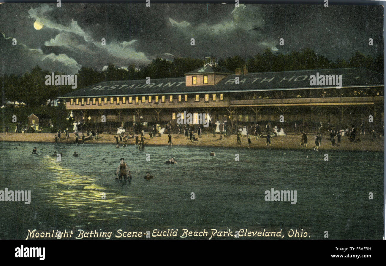 Moonlight bathing hi-res stock photography and images - Alamy