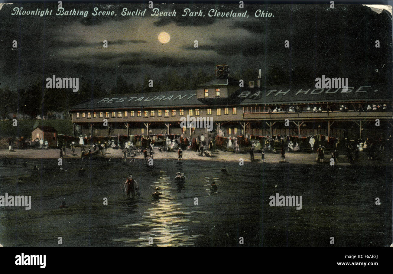 Moonlight bathing hi-res stock photography and images - Alamy