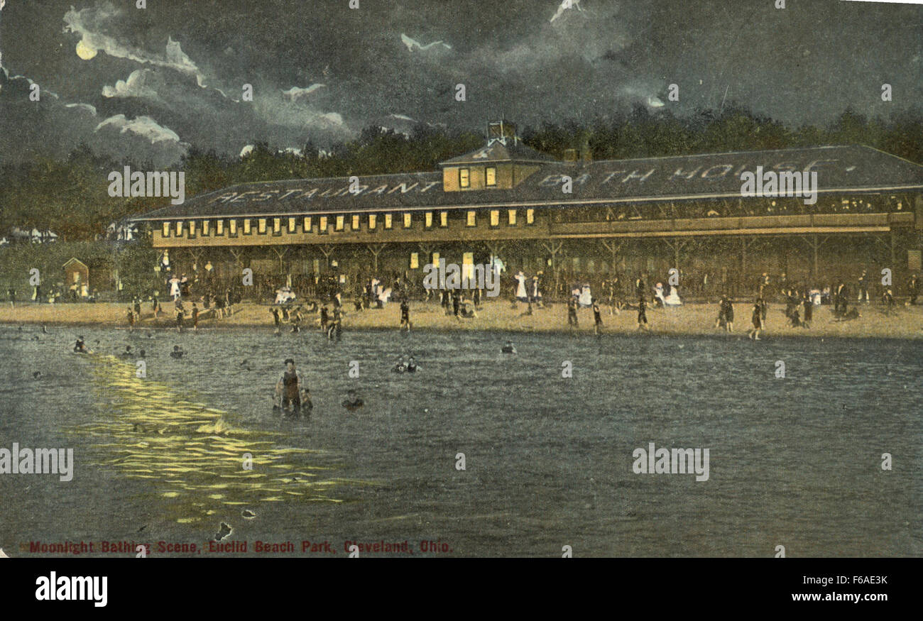 Moonlight bathing hi-res stock photography and images - Alamy