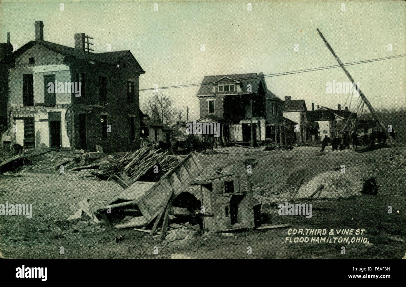 This postcard depicts the corner of Third & Vine Street in Hamilton ...
