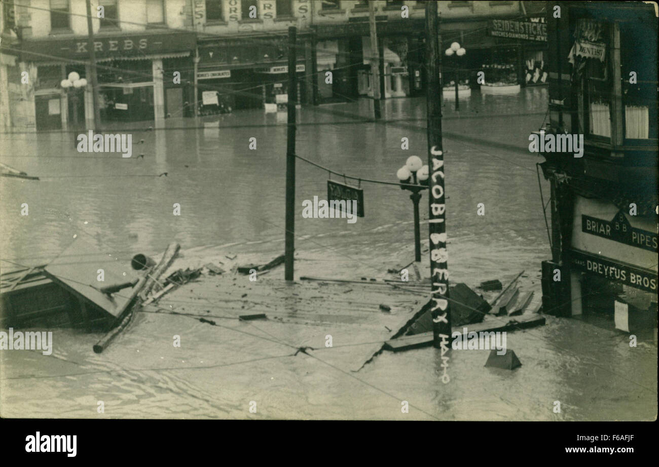 A postcard featuring a view of 3rd and High Streets in Hamilton, Ohio ...