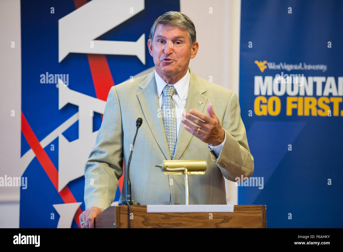 Senator Joe Manchin spoke at a ceremony honoring the Mountaineers team ...