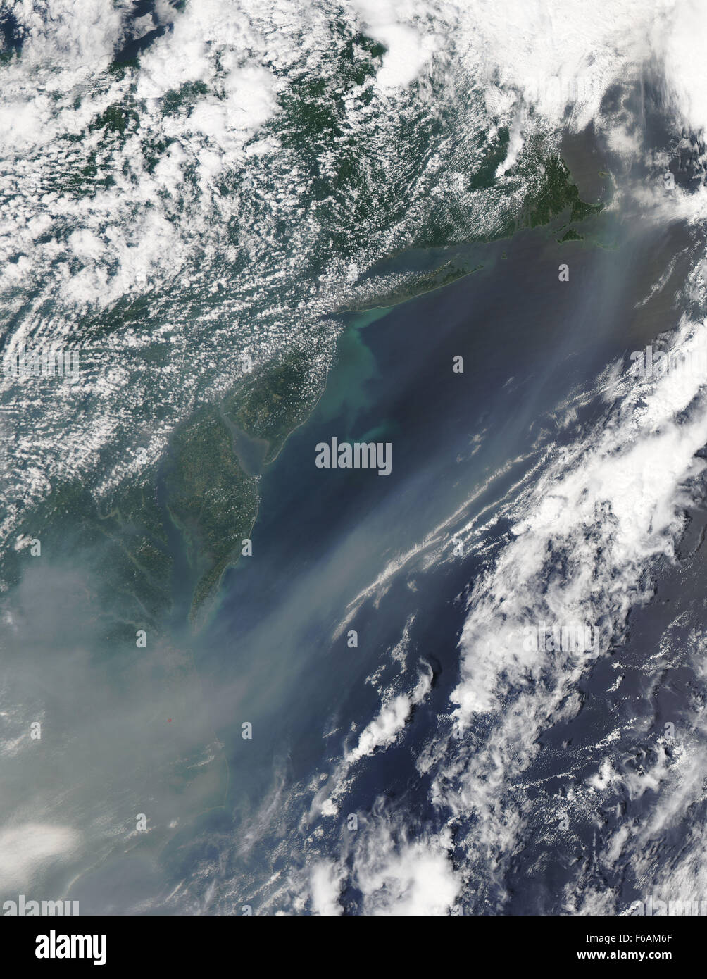 Canadian Smoke Now Over US East Coas Stock Photo - Alamy